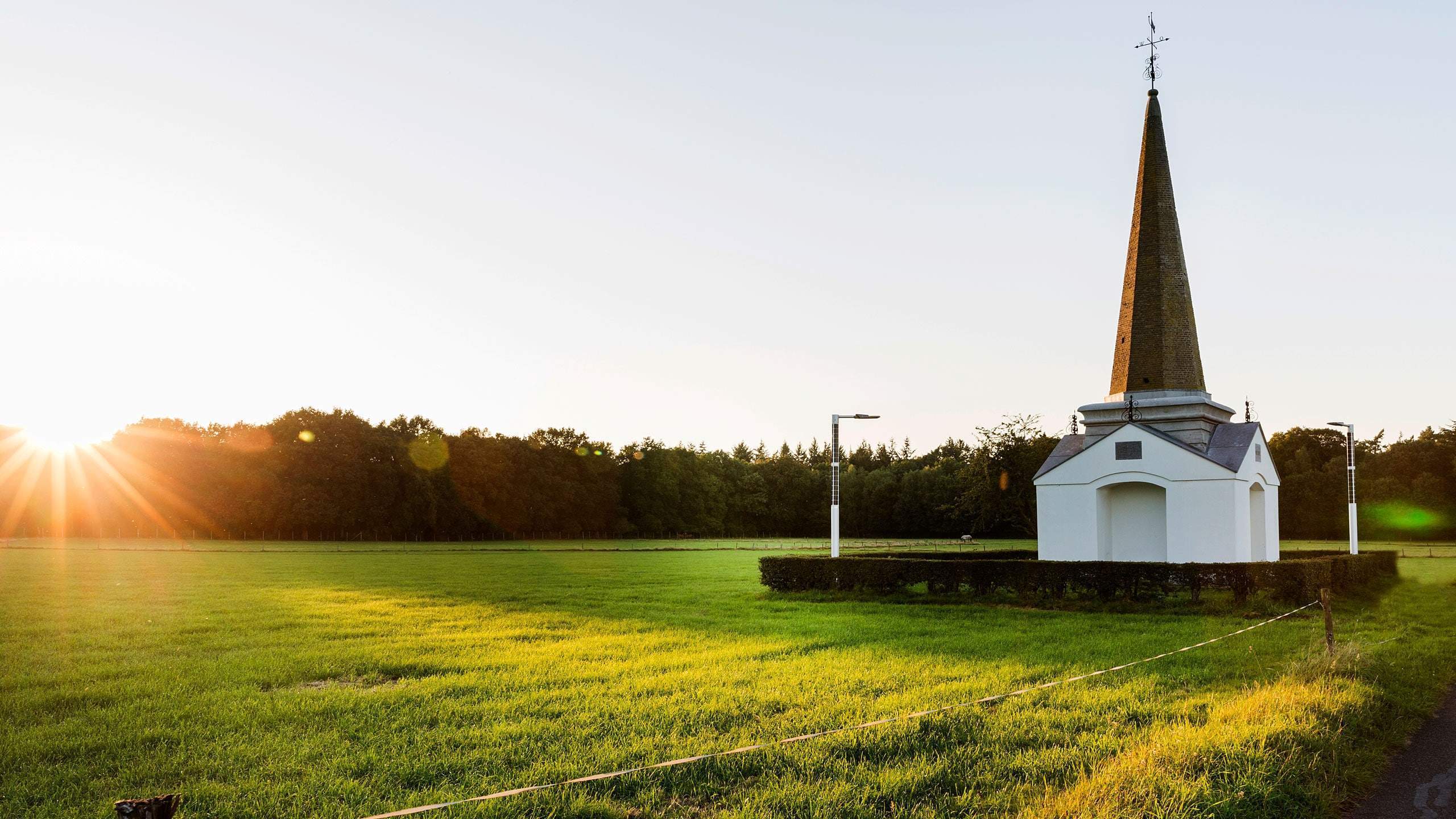 Solar monument lighting | Soluxio solar-powered technology